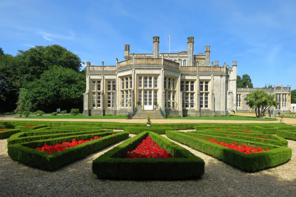 Highcliffe | A Visitor's Introduction to Highcliffe