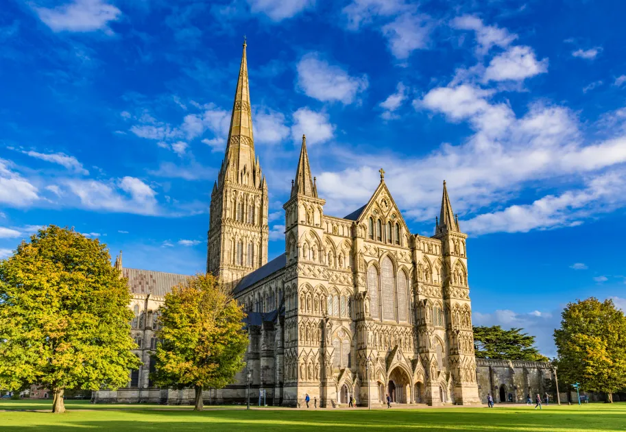 Discover Salisbury Cathedral | Introduction & Visitor Information