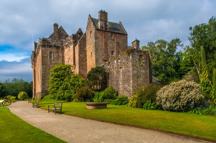 Brodick Castle | A Visitor's Introduction to Brodick Castle