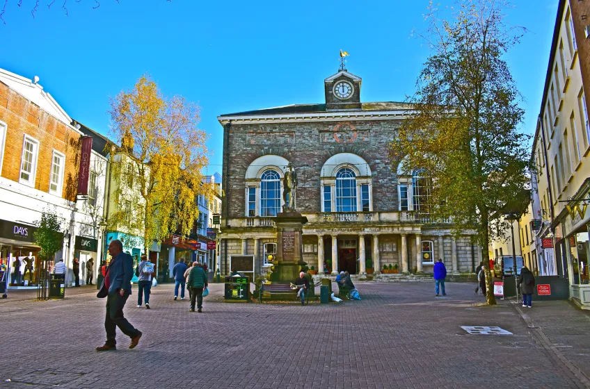 Discover Carmarthen | A Visitor's Introduction to Carmarthen