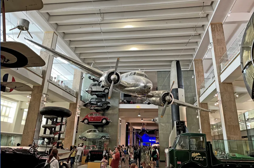 A Visitor's Introduction to The Science Museum, London